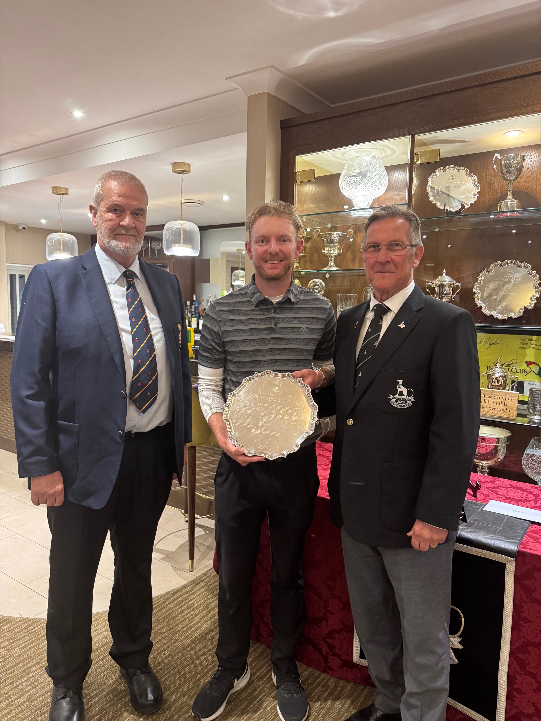 Jack Drury wins the Selborne Salver, George Saunders lifts the ...
